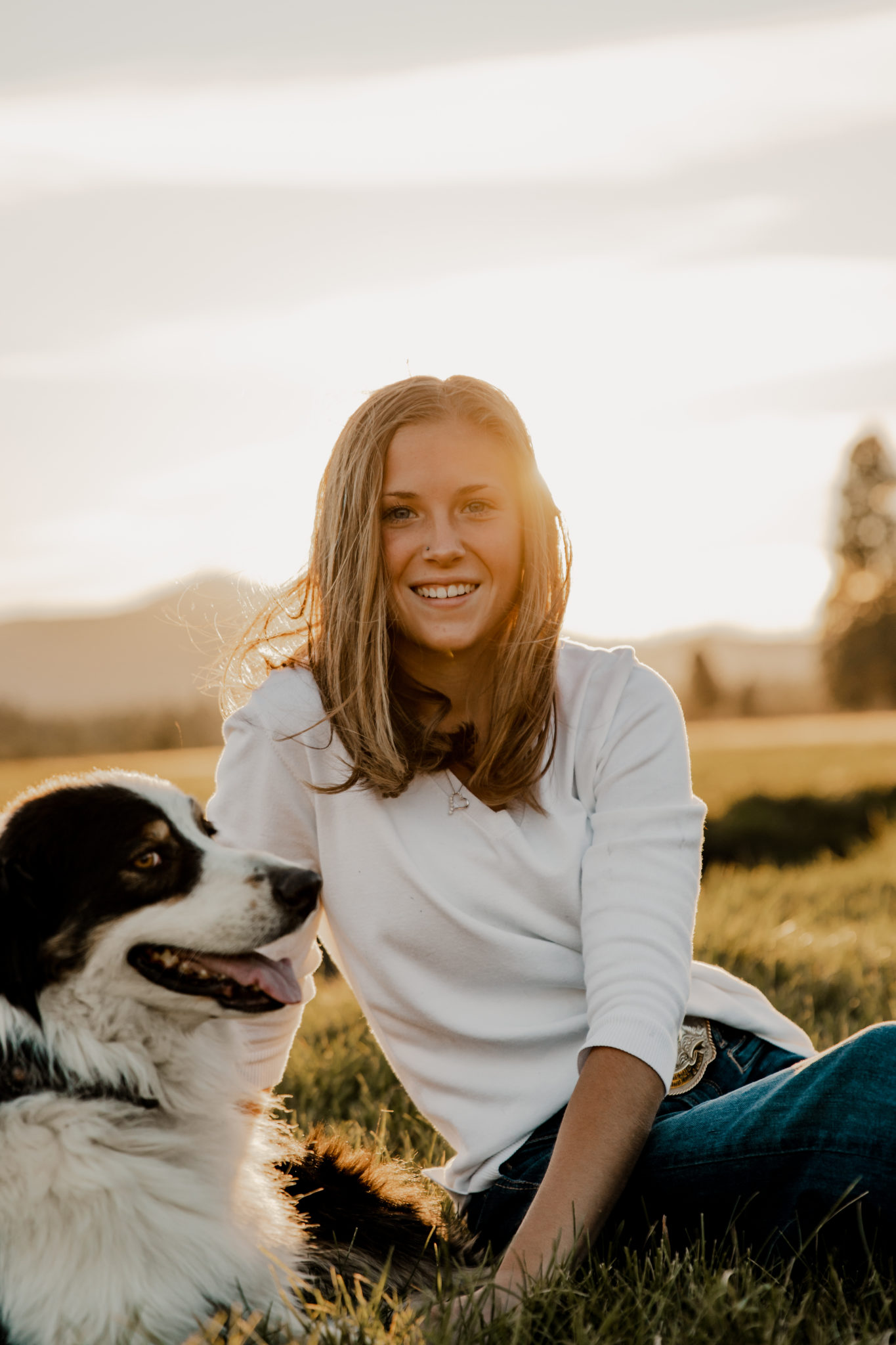 Senior Portrait Session / Sisters, Oregon - juniperandrustphotography.com